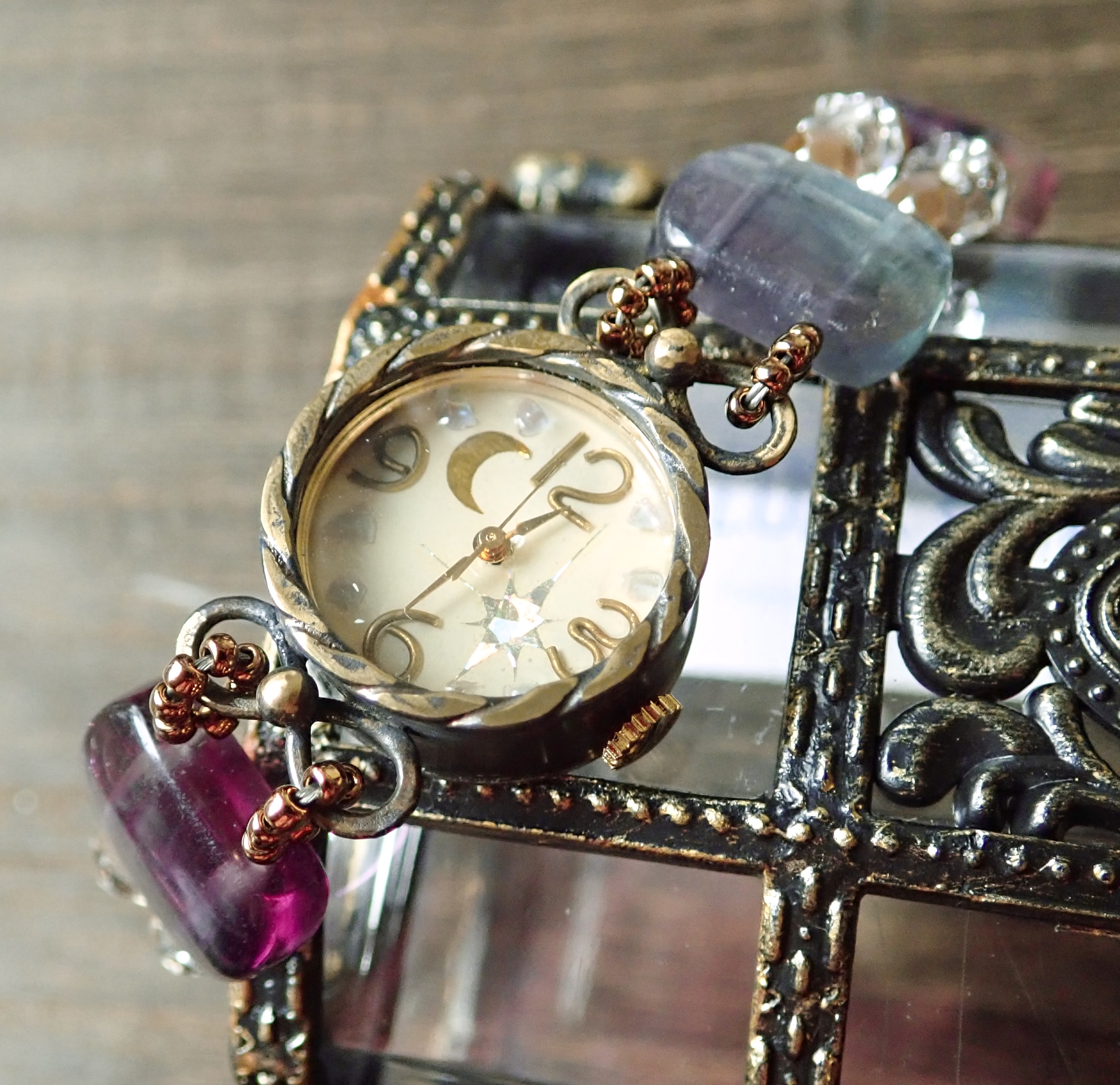 コミックマーケット105 | iichi 日々の暮らしを心地よくするハンドメイドやアンティークのマーケットプレイス