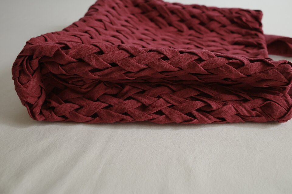 Lattice smockingのバッグ・スクエア | iichi 日々の暮らしを心地よくするハンドメイドやアンティークのマーケットプレイス