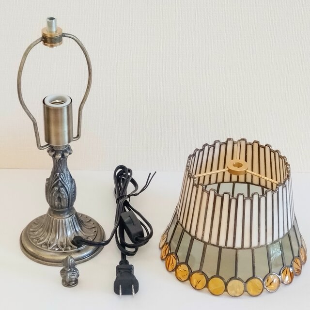 テーブルライト hirari | iichi 日々の暮らしを心地よくするハンドメイドやアンティークのマーケットプレイス