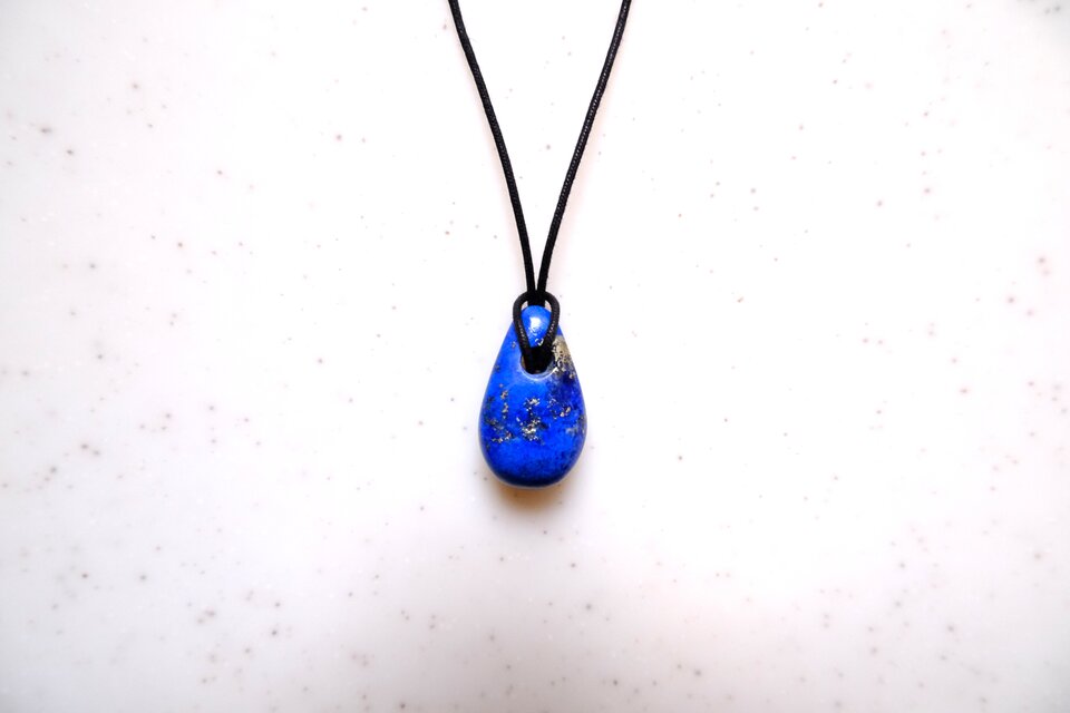 ラピスラズリ （32） | iichi 日々の暮らしを心地よくするハンドメイドやアンティークのマーケットプレイス