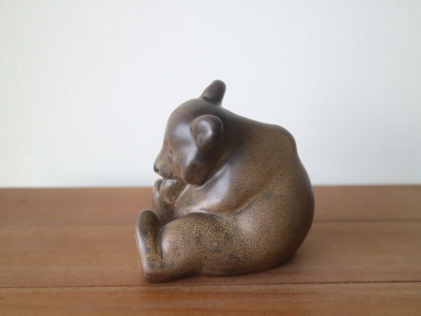 ARABIA くまのオブジェ No.4939 | iichi 日々の暮らしを心地よくするハンドメイドやアンティークのマーケットプレイス