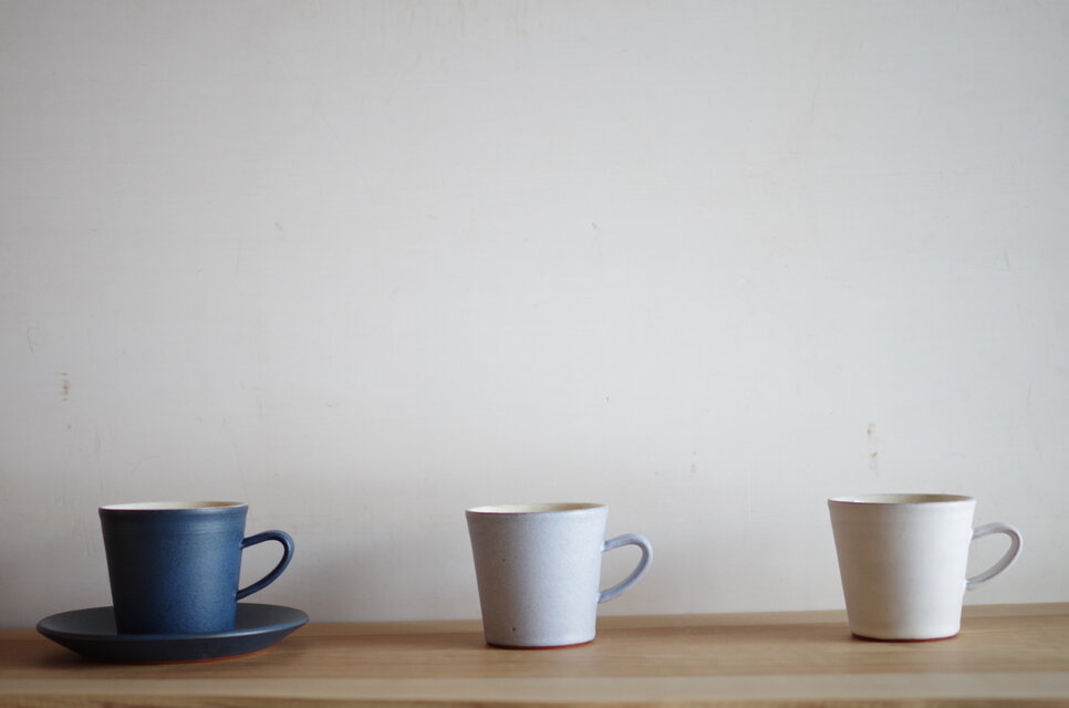 コーヒーカップ・長形・マット・紺 | iichi 日々の暮らしを心地よくするハンドメイドやアンティークのマーケットプレイス