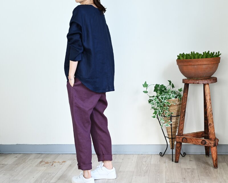 【NEW】出番の多いアイテム♪シンプリーリネンブラウス：紺：長袖 | iichi 日々の暮らしを心地よくするハンドメイドやアンティークのマーケットプレイス