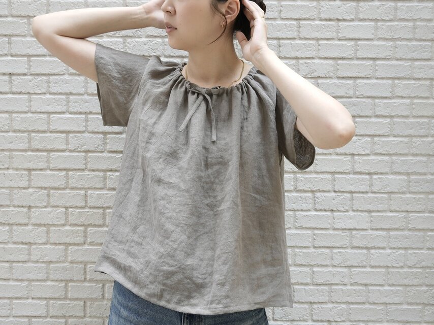 上質リネンのゆったり半袖ブラウス No.361 | iichi 日々の暮らしを心地よくするハンドメイドやアンティークのマーケットプレイス