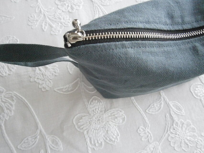 HelimbornLinen×cotton 小さめbag＆pouch | iichi 日々の暮らしを心地よくするハンドメイドやアンティークのマーケットプレイス