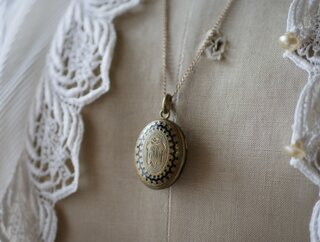 フランスアンティーク mamantique プロフィール | iichi 日々の暮らしを心地よくするハンドメイドやアンティークのマーケットプレイス