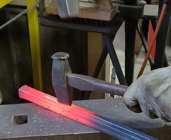 フォイヤワーク プロフィール | iichi 日々の暮らしを心地よくするハンドメイドやアンティークのマーケットプレイス