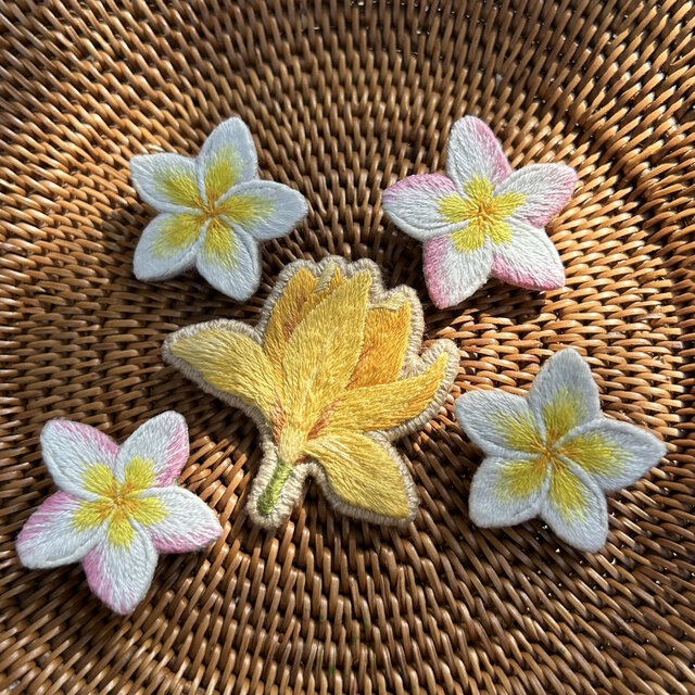 SEKAR SANDAT 作品一覧 | iichi 日々の暮らしを心地よくするハンドメイドやアンティークのマーケットプレイス