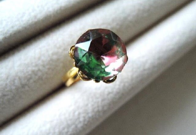 アウトレット☆超レアアイテム！West Germany ヴィンテージストーン☆フラワーフレームリング（1013） | iichi 日々の暮らしを心地よくするハンドメイドやアンティークの ...