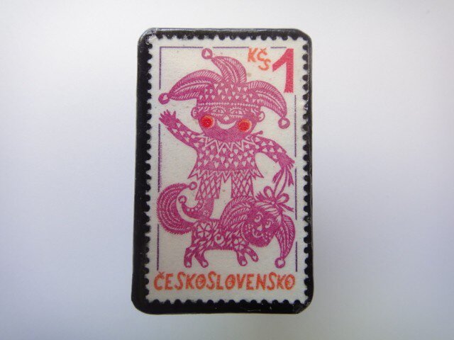 チェコスロバキア 刺繍切手ブローチ2052 | iichi ハンドメイド・クラフト作品・手仕事品の通販