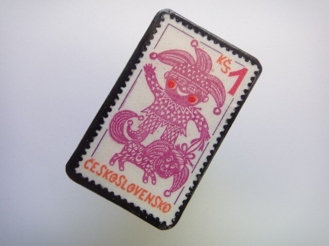 チェコスロバキア 刺繍切手ブローチ2052 | iichi ハンドメイド・クラフト作品・手仕事品の通販