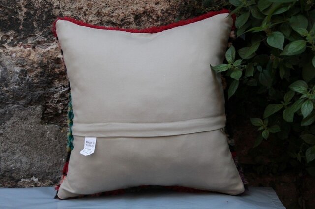 40 cm アンティークカーペットピロー・ハンドメイドクッションカバー | iichi 日々の暮らしを心地よくするハンドメイドやアンティークのマーケットプレイス