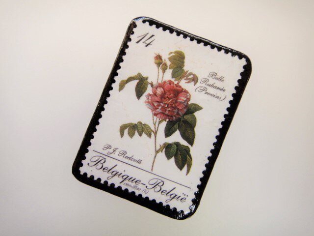 ベルギー ルドーテの薔薇切手ブローチ2139 | iichi ハンドメイド・クラフト作品・手仕事品の通販