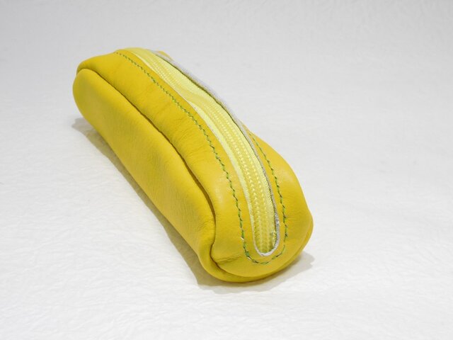ペンケース Happy banana | iichi ハンドメイド・クラフト作品・手仕事品の通販