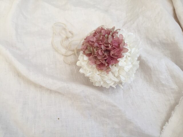 flower ball*01 | iichi 日々の暮らしを心地よくするハンドメイドやアンティークのマーケットプレイス