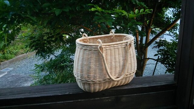 籐かご | iichi 日々の暮らしを心地よくするハンドメイドやアンティークのマーケットプレイス