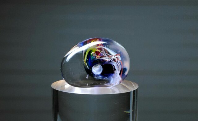 大きいハート玉/くらげ紫 | iichi 日々の暮らしを心地よくするハンドメイドやアンティークのマーケットプレイス