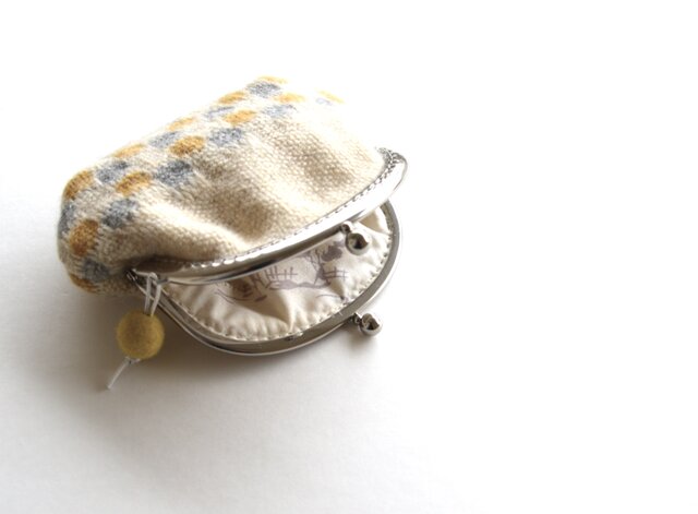 GAMAGUTI wool pouch_003 | iichi ハンドメイド・クラフト作品・手仕事品の通販