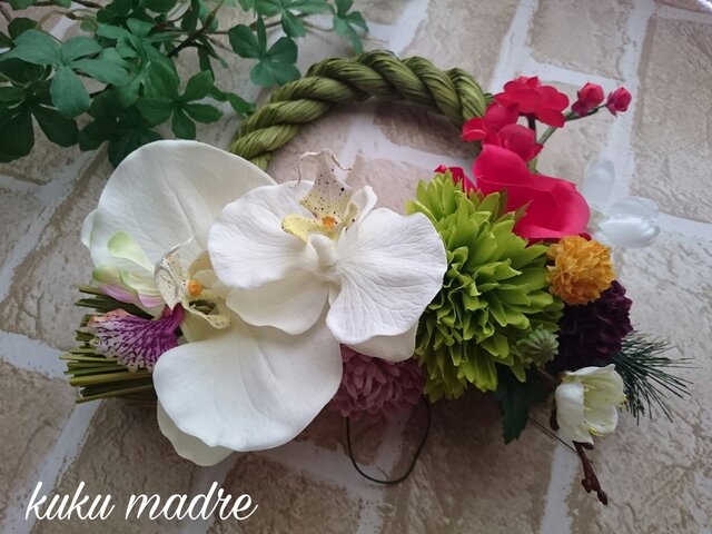 華やか胡蝶蘭のしめ縄 2018 リース | iichi ハンドメイド・クラフト作品・手仕事品の通販