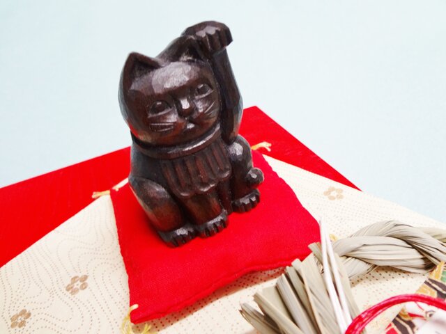 新年の夢に寄り添う「招き猫」M－12 | iichi 日々の暮らしを心地よくするハンドメイドやアンティークのマーケットプレイス