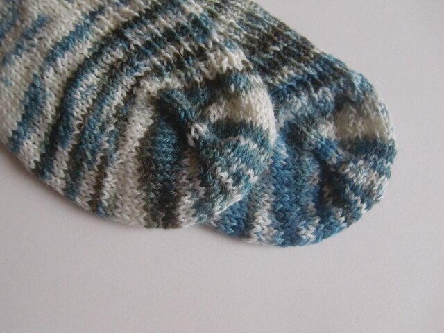 手編み靴下【WUNDERKLECKS 2139】 | iichi ハンドメイド・クラフト作品・手仕事品の通販