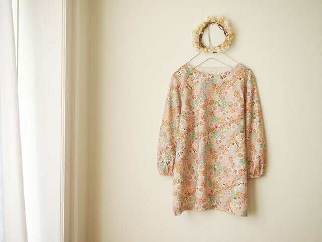 2018s/s新作 Liberty：Patchwork Stories ふっくらお袖のチュニック | iichi 日々の暮らしを心地よくするハンドメイドやアンティークのマーケットプレイス