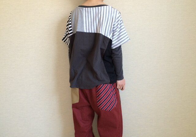 フレンチスリーブのゆるTシャツ(黒グレー系)B011 | iichi ハンドメイド・クラフト作品・手仕事品の通販