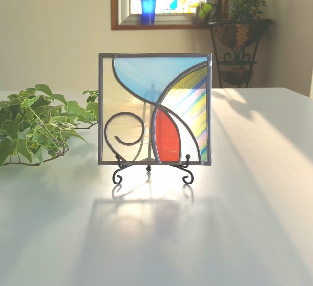 アイアンスタンド飾り盾『春風3』 | iichi 日々の暮らしを心地よくするハンドメイドやアンティークのマーケットプレイス