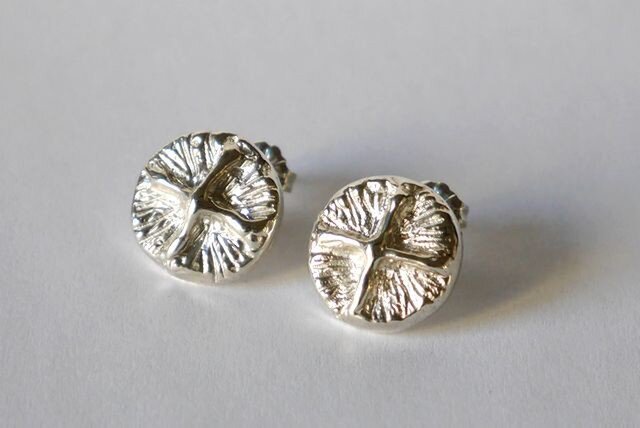 cross button pierce(sv) | Argent*Bar | ハンドメイド通販 iichi（いいち）