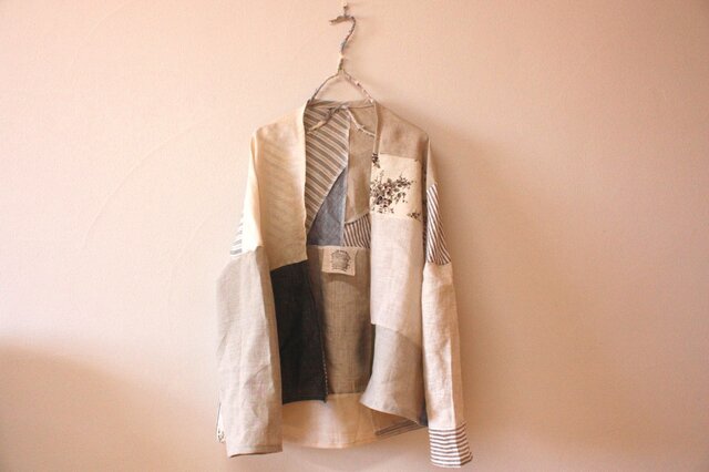 リネン パッチのドロップショルダーカーデ | iichi 日々の暮らしを心地よくするハンドメイドやアンティークのマーケットプレイス