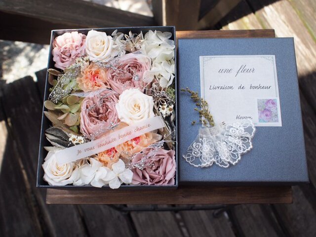 boxアレンジメント*elegant | iichi 日々の暮らしを心地よくするハンドメイドやアンティークのマーケットプレイス