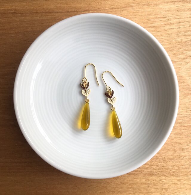 drop earring/pierce【yellow】 | iichi ハンドメイド・クラフト作品・手仕事品の通販
