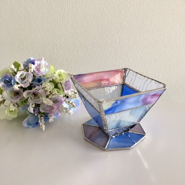 『デイドリーム パステル』ブルー×ピンク BayView | iichi 日々の暮らしを心地よくするハンドメイドやアンティークのマーケットプレイス