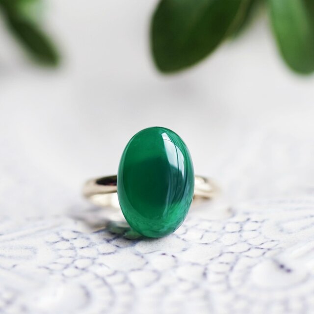 フリーサイズ★14mmオーバル・グリーンオニキスのリング ～Avery | iichi ハンドメイド・クラフト作品・手仕事品の通販