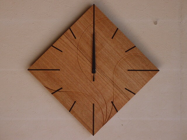 無垢の木の電波掛け時計 たも 0016 | iichi ハンドメイド・クラフト作品・手仕事品の通販