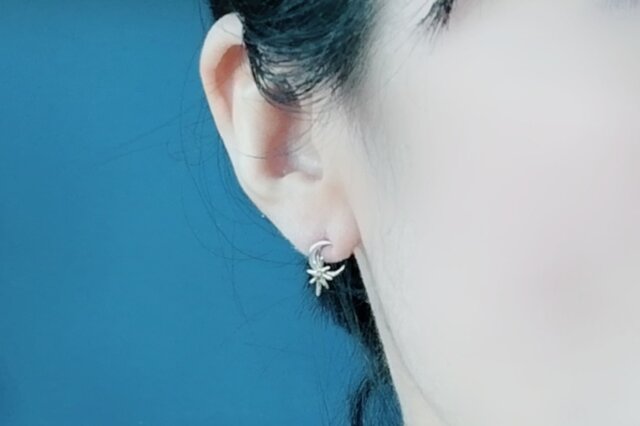 white moon and yellow star | iichi 日々の暮らしを心地よくするハンドメイドやアンティークのマーケットプレイス