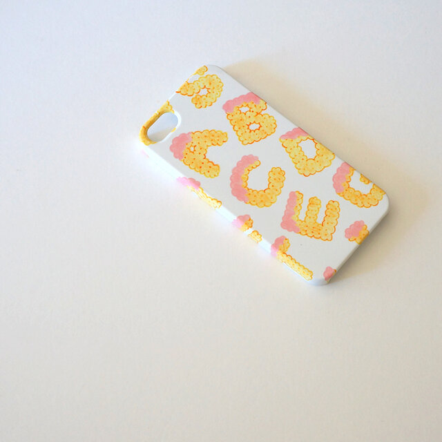 【iPhone/Android】側表面印刷＊ハード型＊スマホケース「biscuits alphabet(strawberry)」 | iichi ハンドメイド・クラフト作品・手仕事品の通販