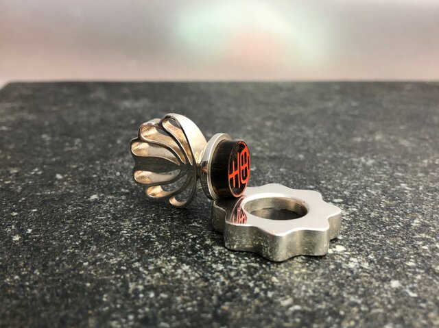 Shell Flower Top Stamp ”ジュエリー感覚のデスクトップ印鑑” | iichi ハンドメイド・クラフト作品・手仕事品の通販