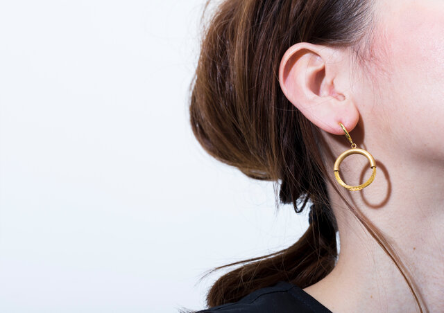 絲tabane金イヤリング | iichi ハンドメイド・クラフト作品・手仕事品の通販