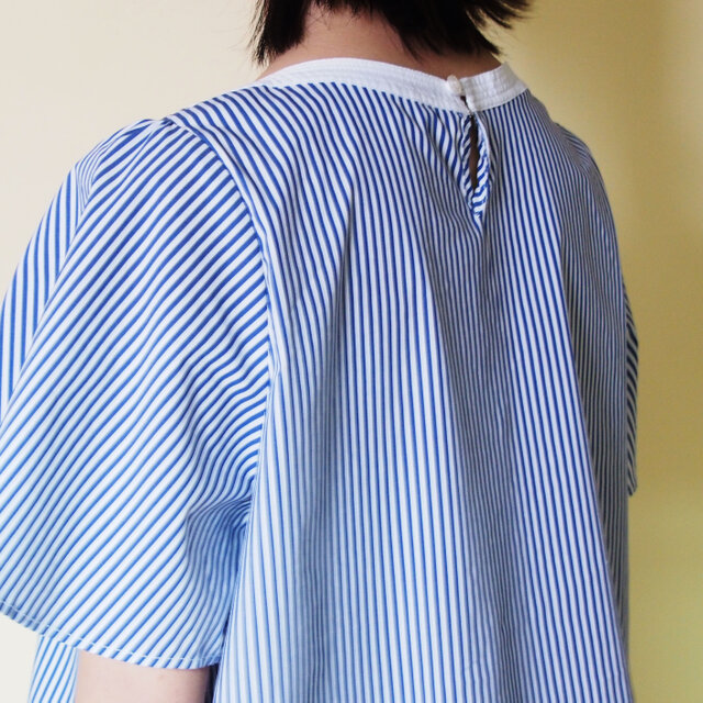 【送料無料】ボーダー柄 綿100 フレア袖のブラウス18031 | iichi ハンドメイド・クラフト作品・手仕事品の通販