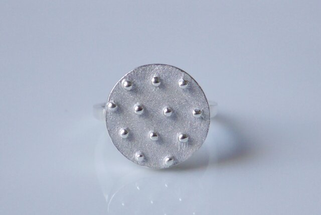 Dot ring（sv）★ドット★シルバー★リング★ | iichi 日々の暮らしを心地よくするハンドメイドやアンティークのマーケットプレイス