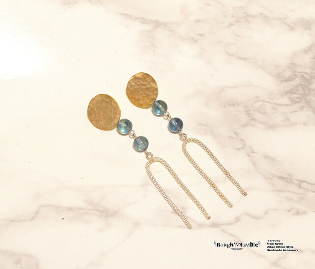 Ethnic U chain pierce fluorite | iichi ハンドメイド・クラフト作品・手仕事品の通販