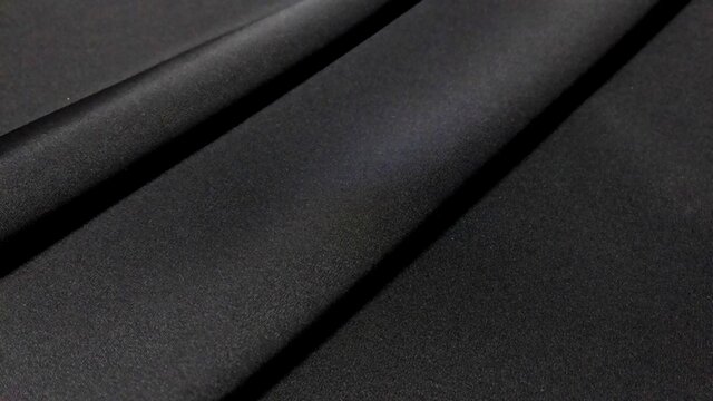 正絹 羽二重(厚め) はぎれ【黒】50cm | iichi 日々の暮らしを心地よくするハンドメイドやアンティークのマーケットプレイス