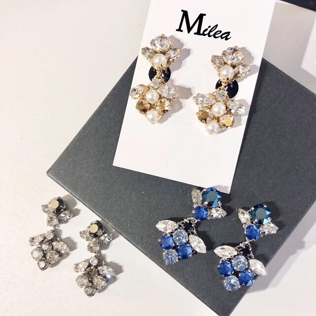 メタルスワロフスキーぶら下がり | iichi ハンドメイド・クラフト作品・手仕事品の通販