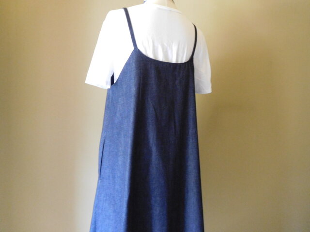 デニムのキャミソールワンピース （S~LL) | iichi 日々の暮らしを心地よくするハンドメイドやアンティークのマーケットプレイス