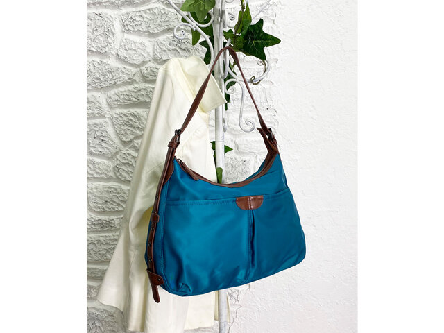 超軽量ナイロン3wayバッグ♪ 手提げ・肩掛け・斜め掛け・A4クリアファイル対応 BLUE | iichi ハンドメイド・クラフト作品・手仕事品の通販