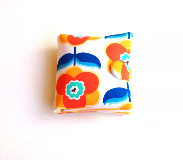 サニタリーポーチ (orange flower) | iichi ハンドメイド・アンティーク・食品・ギフト・手作り