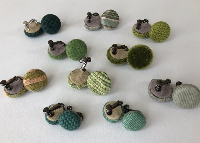 挿し色 イヤリング小 g3 | iichi ハンドメイド・クラフト作品・手仕事品の通販