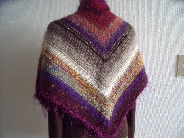 三角ショール 1 | iichi ハンドメイド・クラフト作品・手仕事品の通販