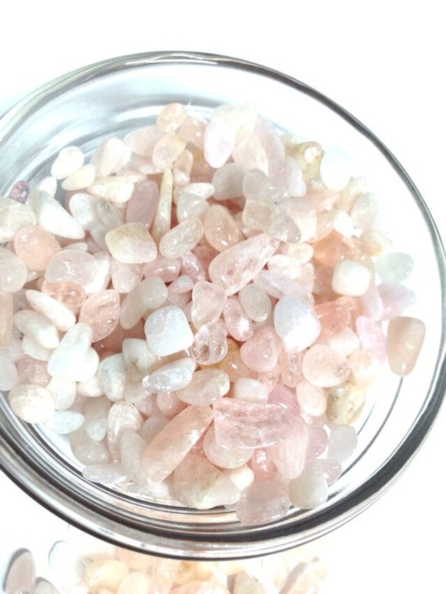 【さざれ石穴なし】モルガナイト（ピンクアクアマリン ピンクベリル）細石 サザレ穴無し 15g | iichi ハンドメイド・クラフト作品・手仕事品の通販